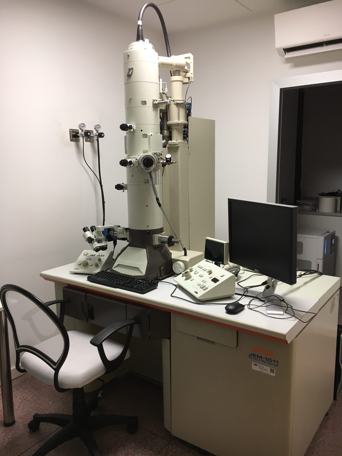 Electron Microscopy » CINN